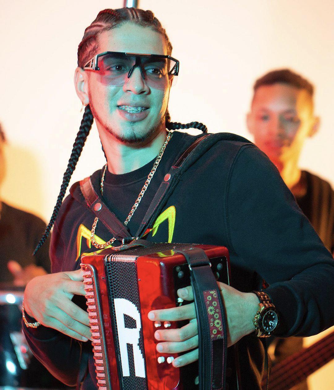 El Rubio Acordeón – El Guaraguao [El Real Saoco] – TipicoYMas.com